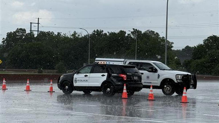 One person dead after crash in east Austin