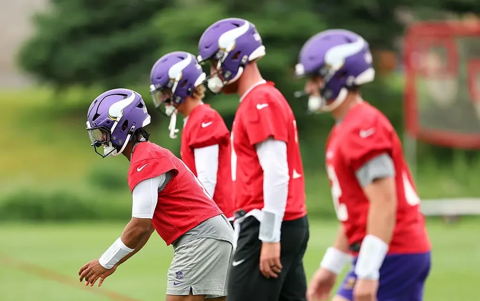 Kyler Murray urges Vikings to end QB competition early