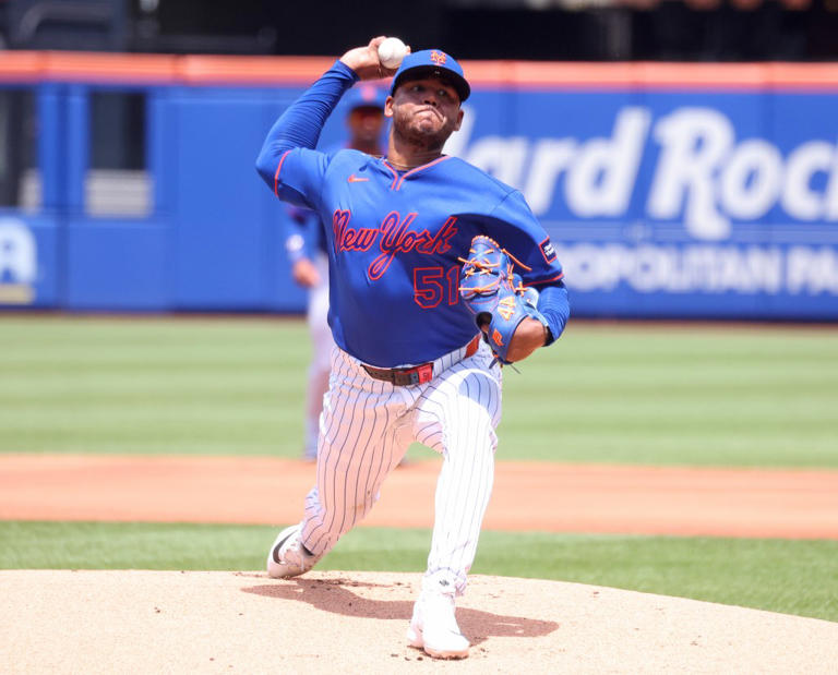 Mets take series over Braves at festive Citi Field after Knicks ...