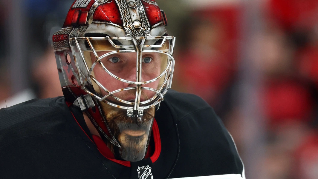 Devils explore Jacob Markstrom trade despite new deal