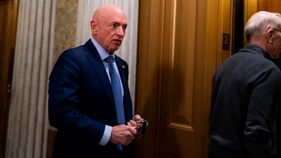 Senate Democrat agrees with Trump administration on Anthropic model ...