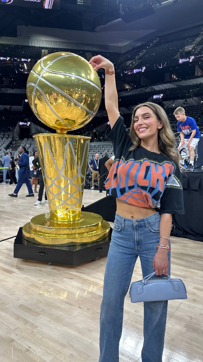 The Knicks WAGS know how to dress for a championship