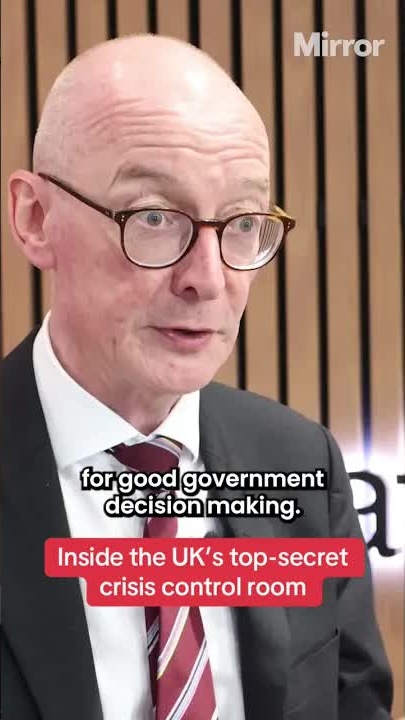 Inside the UK’s top-secret crisis control room #themirror #news #politics