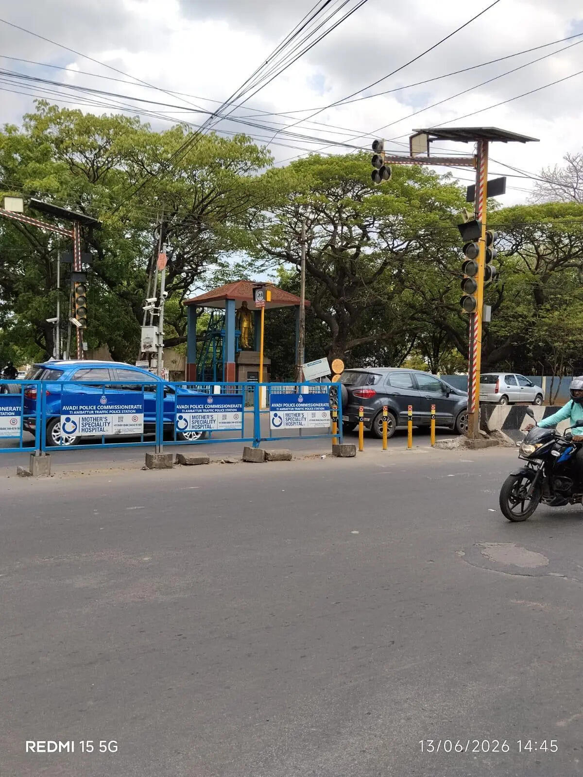 Malfunctioning signal near Ambattur triggers wrong-side driving ...