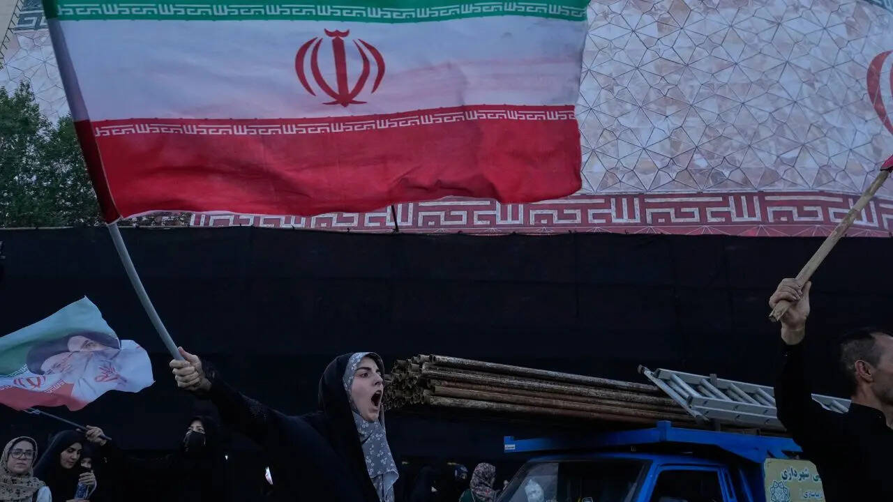 The hours that led to the Iran peace deal: Israeli strikes, Trump's ...