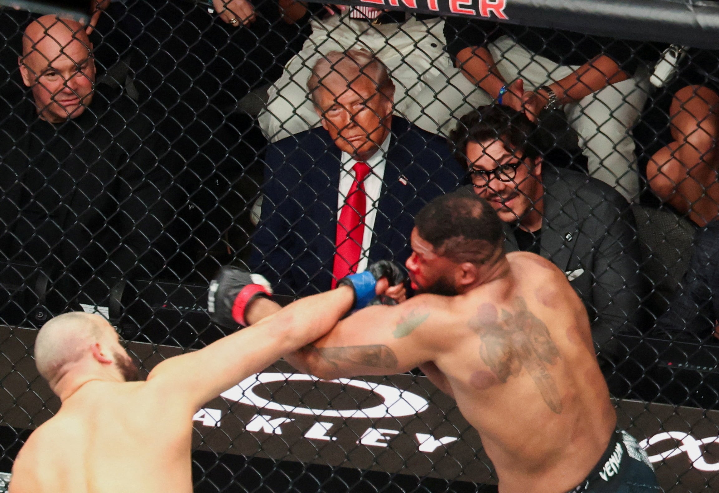 UFC insider calls out Dana White