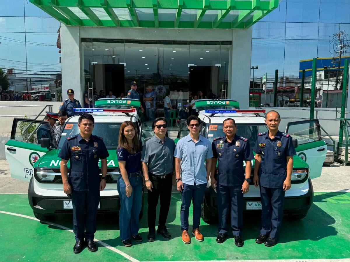 Noveleta PNP receives first electric patrol cars in CALABARZON to boost ...