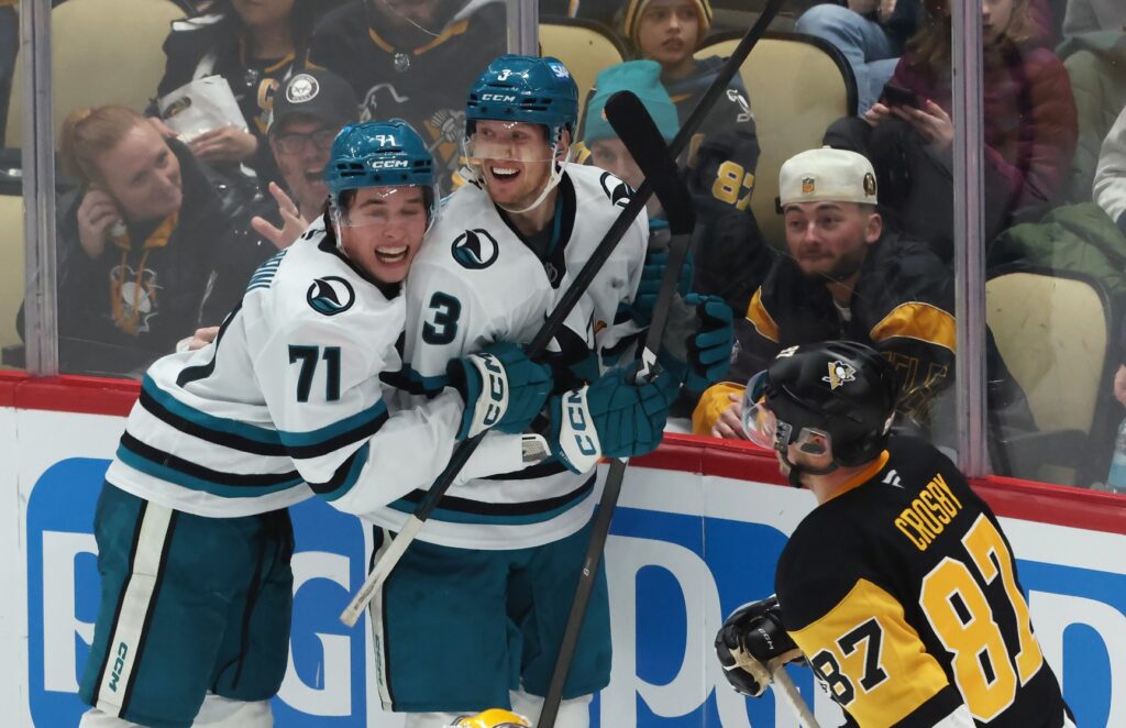 Sharks acquire defenseman Michael Kesselring and 27th overall pick in ...