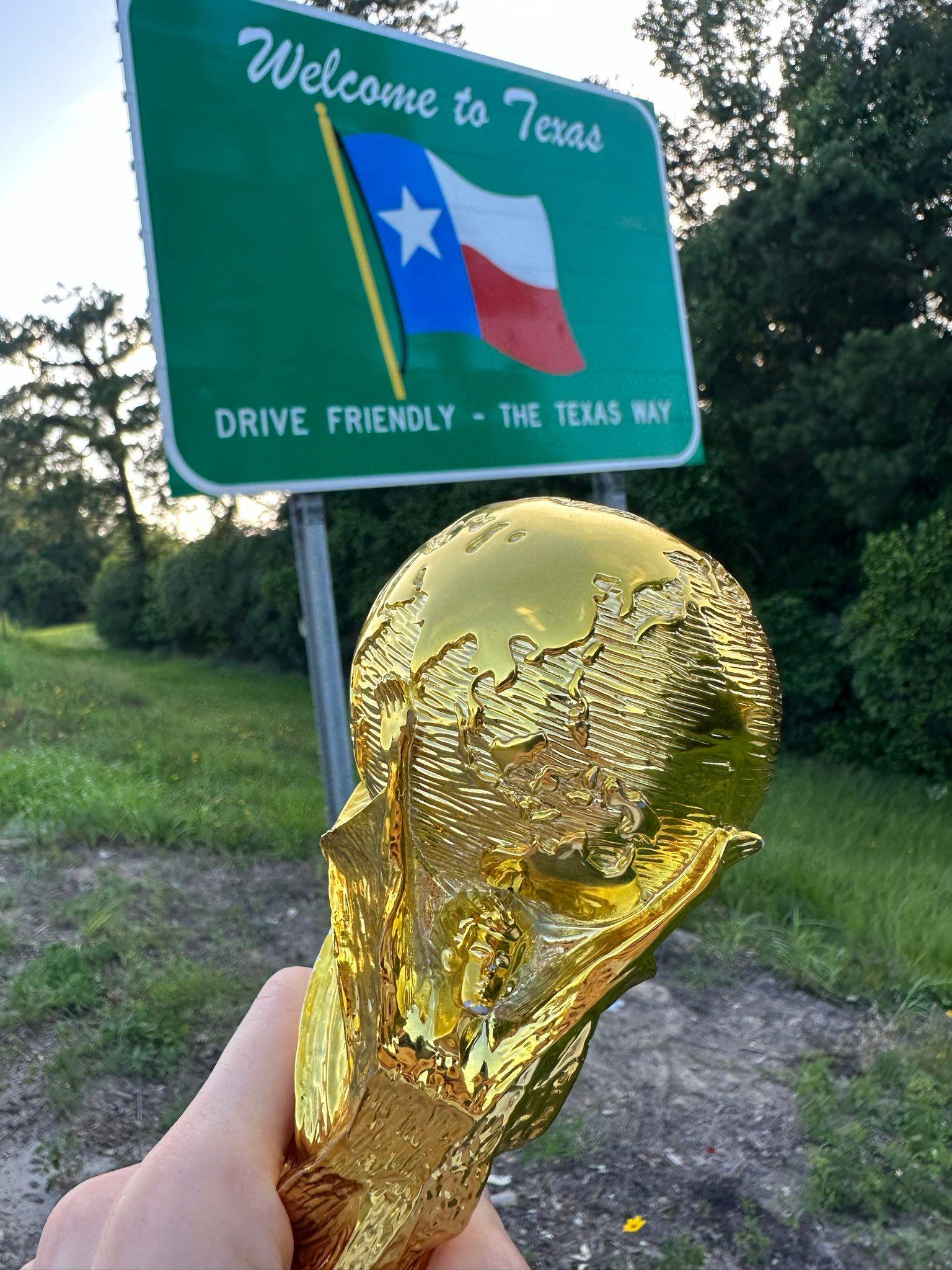 WM-Phänomen „Freddy“: Wie sich ein deutscher Fußballfan in die US ...