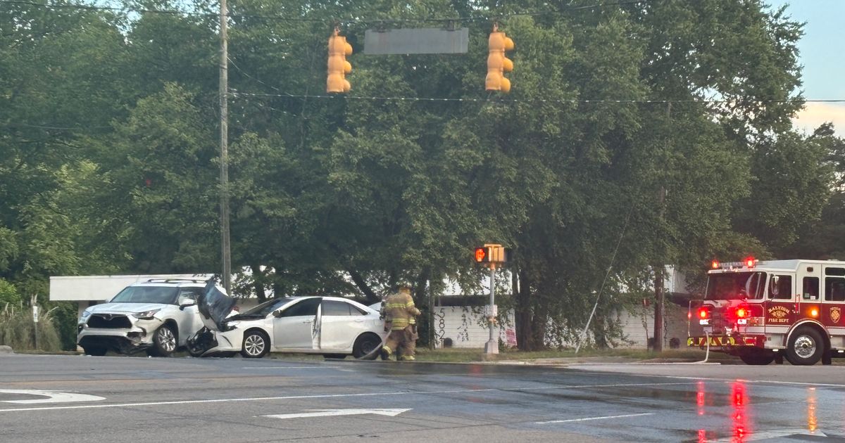 Multiple people injured in fiery crash in north Raleigh