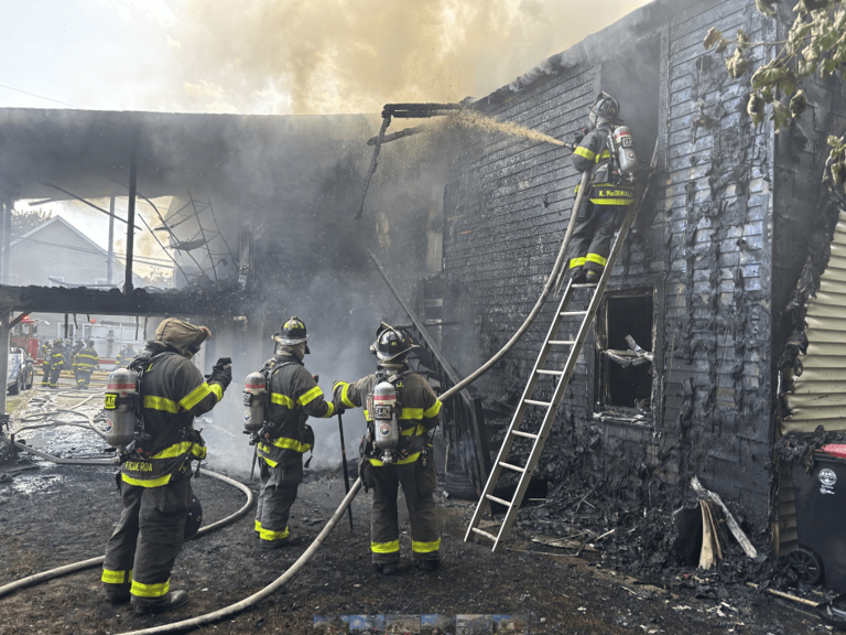 Thirteen people displaced after Norwalk fire