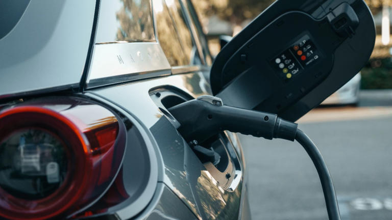6 used EVs that hold their range best after five years, by the data