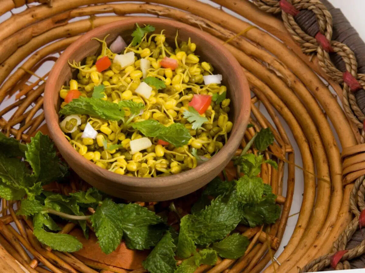 Skip chips and namkeen: 7 high-protein Indian snacks for office hours
