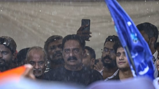 'Say no to British Janata Party': Posters, Prakash Raj take spotlight ...