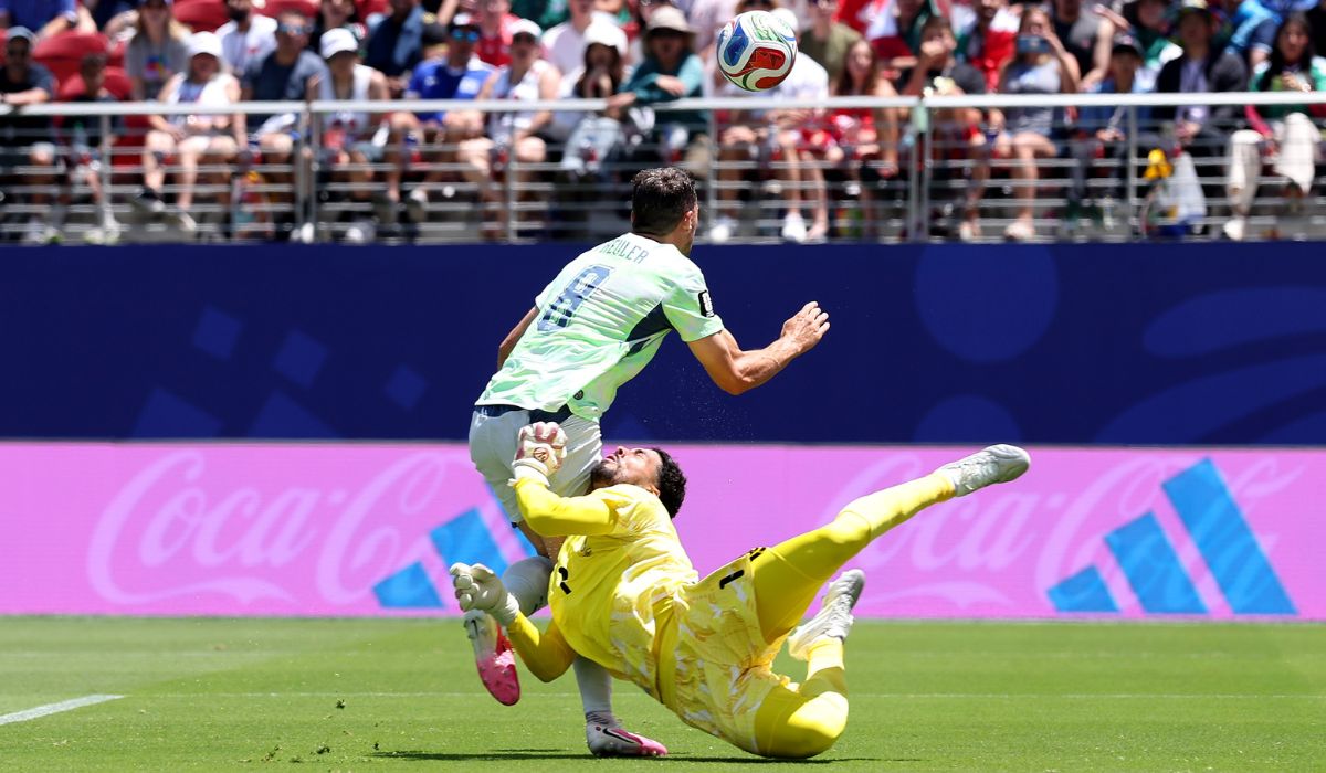 Gary Neville accuses FIFA of 'dictatorship' after controversial VAR ...