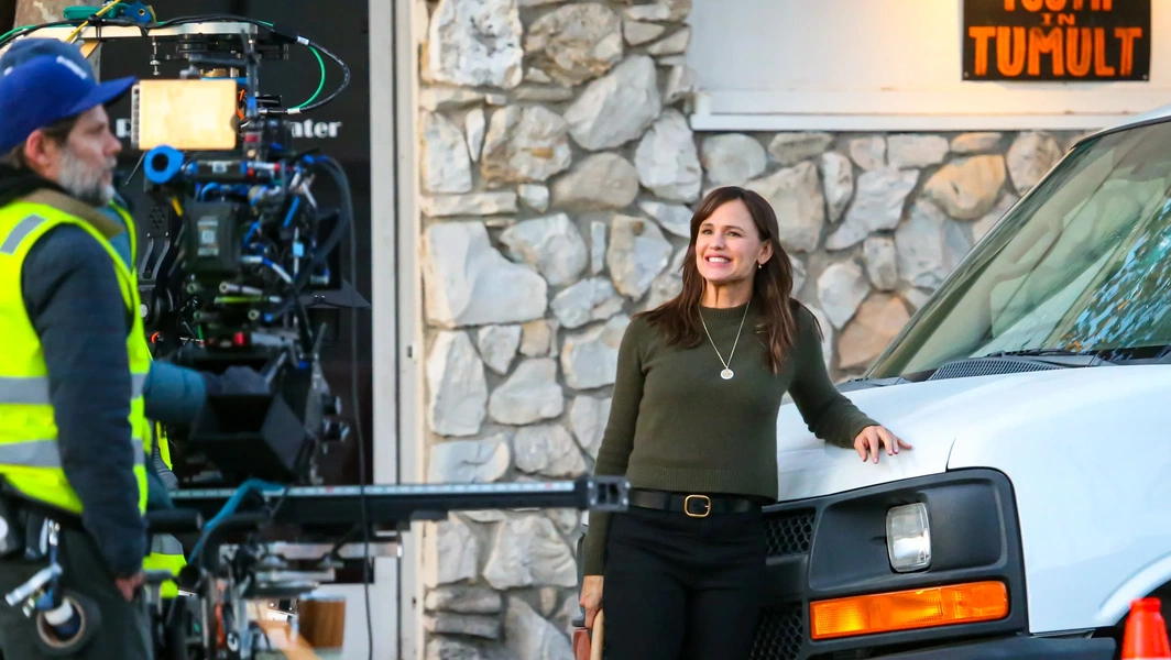 Jennifer Garner balances motherhood, career, and co-parenting