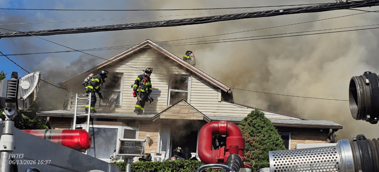 Thirteen people displaced after Norwalk fire