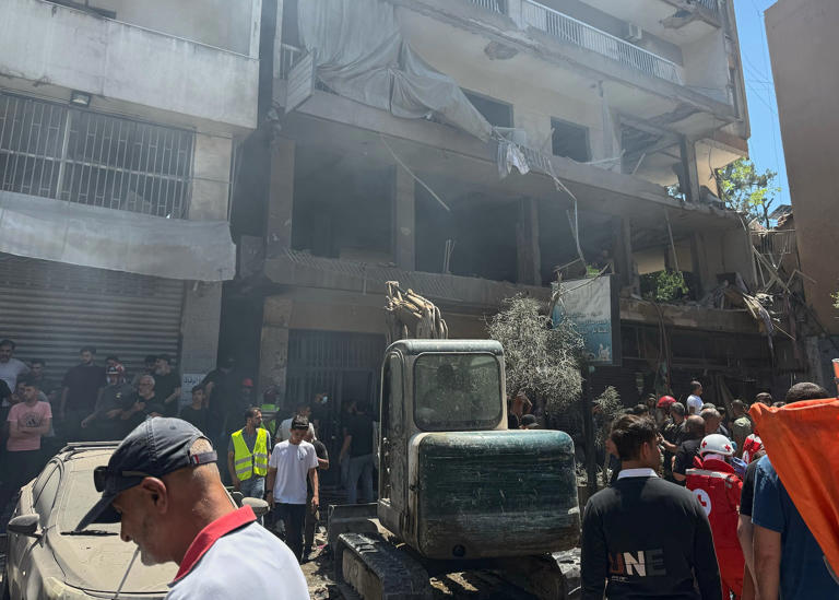 Israeli military strikes Beirut suburbs in lead-up to anticipated US ...