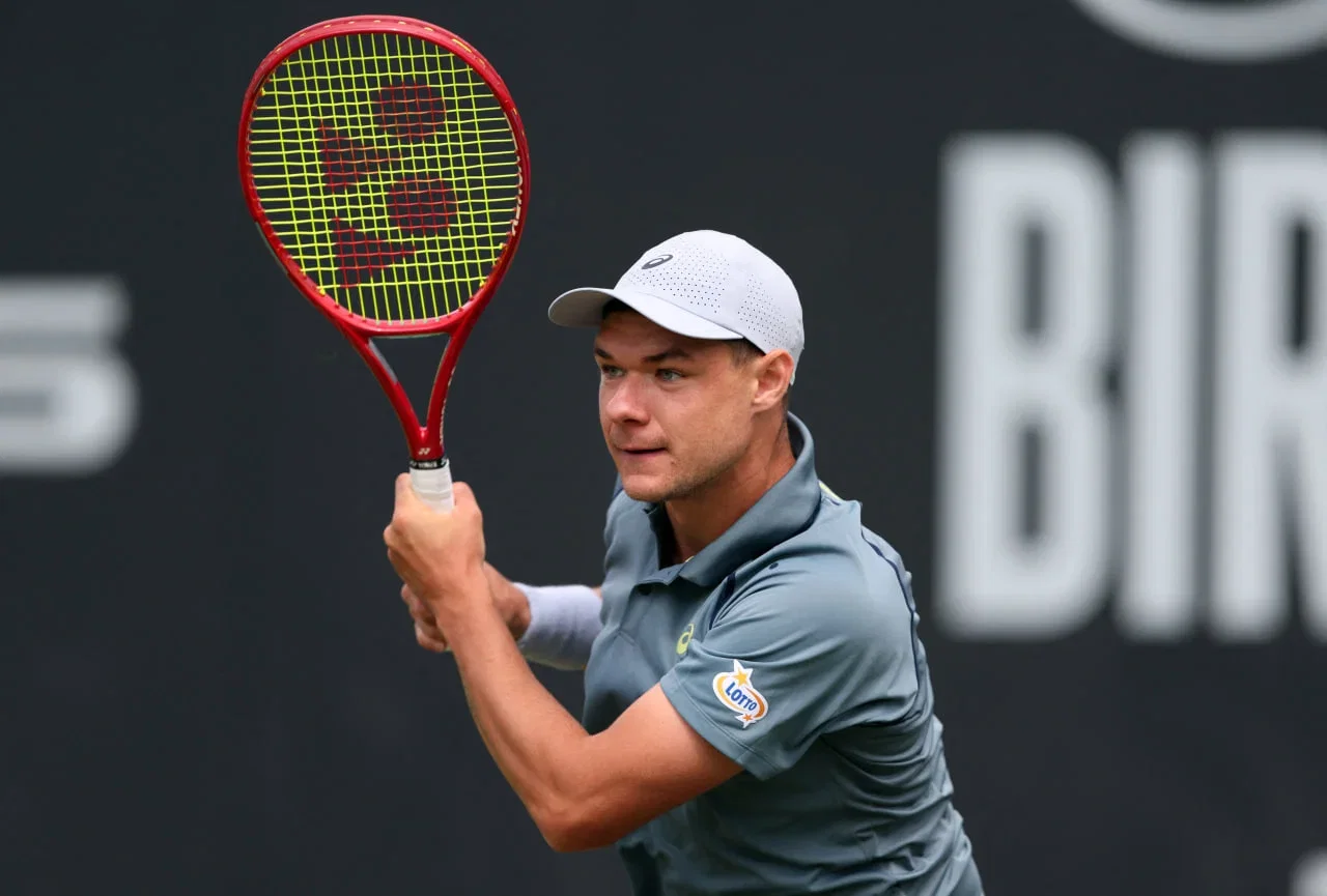 Kamil Majchrzak, lacrime e impresa: primo titolo ATP a 30 anni a 's ...