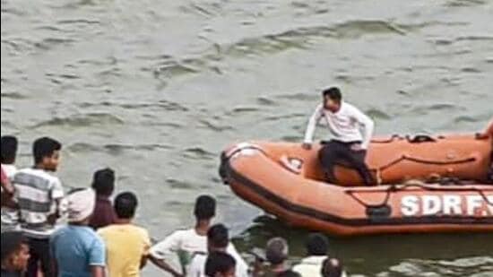 Two MBBS students drown in Tigra Dam; bodies found after 18 hours: MP ...