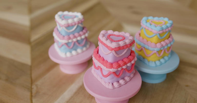 32-year-old quit teaching and built a fidget-toy business with her dad ...