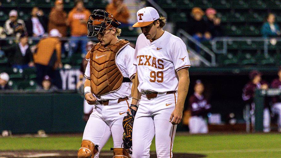 Texas Longhorns go cold in opening game against Georgia in College ...