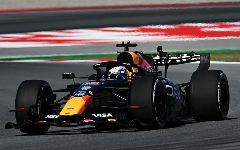 Verstappen puzzled as Red Bull narrows gap to Mercedes