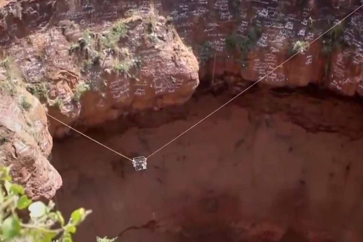 Viral 'Spider-Man of Yemen' dies after falling into volcanic crater