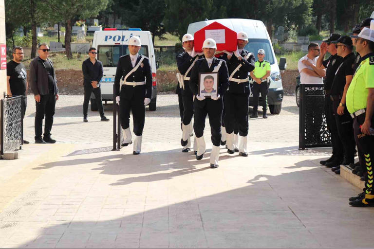 Şehit polis memuru Tayfun Baş, Denizli’de son yolculuğuna uğurlandı