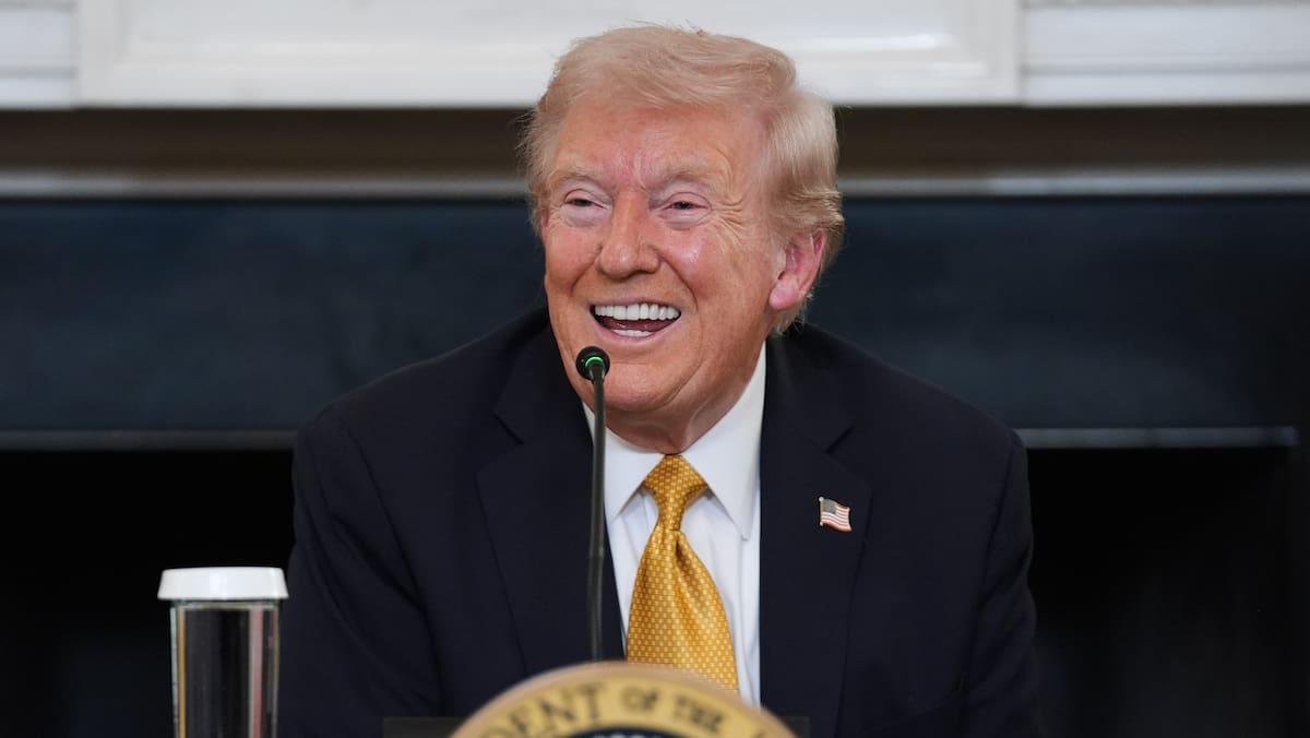 9 Fakten zu seinem Vermögen: Donald Trump feiert heute seinen 80 ...