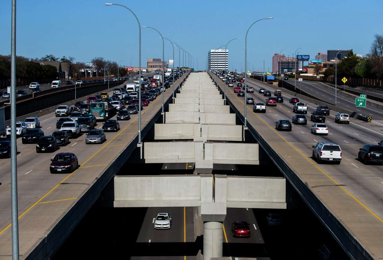 World Cup traffic: I-30 lanes reopen after crash during first FIFA game ...