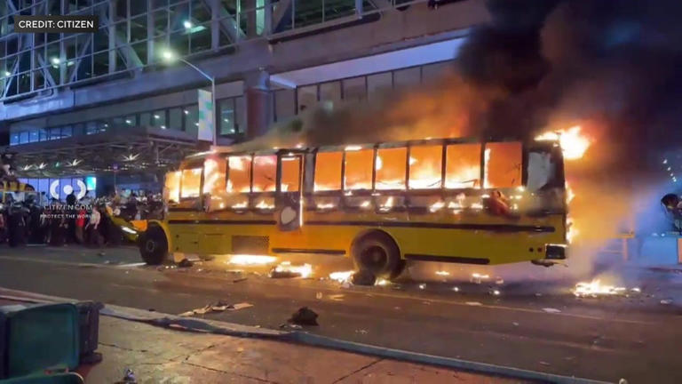Violence erupts at Knicks celebration in Times Square as crowd lights ...