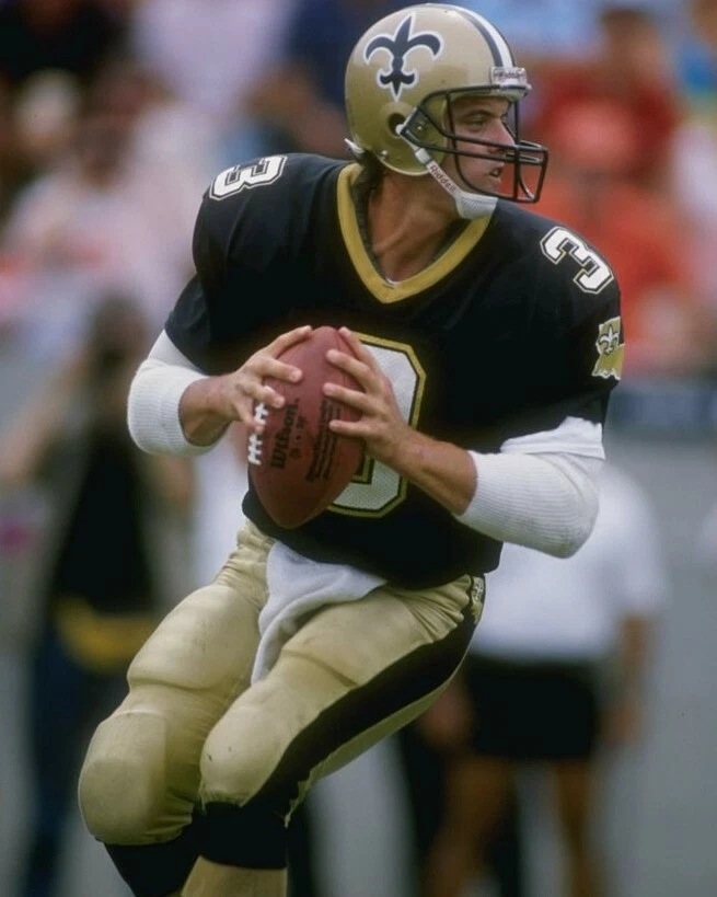Ranking top 10 undrafted QBs of all time