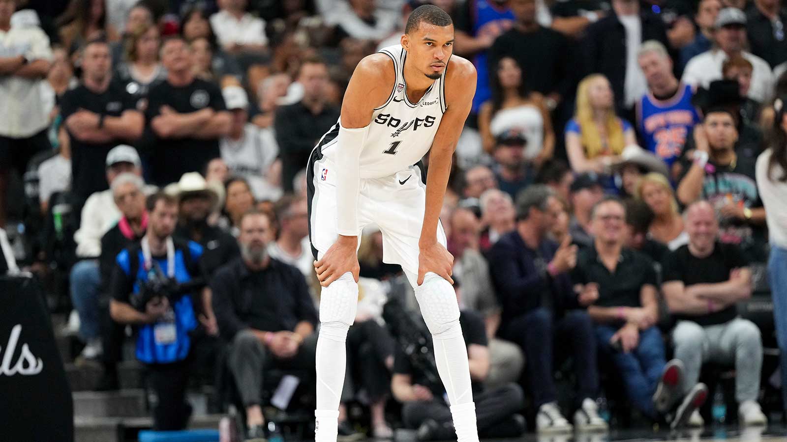 Spurs star Victor Wembanyama’s hilariously awkward mic drop to end NBA ...
