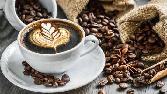 Can too much caffeine weaken your bladder? Nephrologist shares 6 signs ...