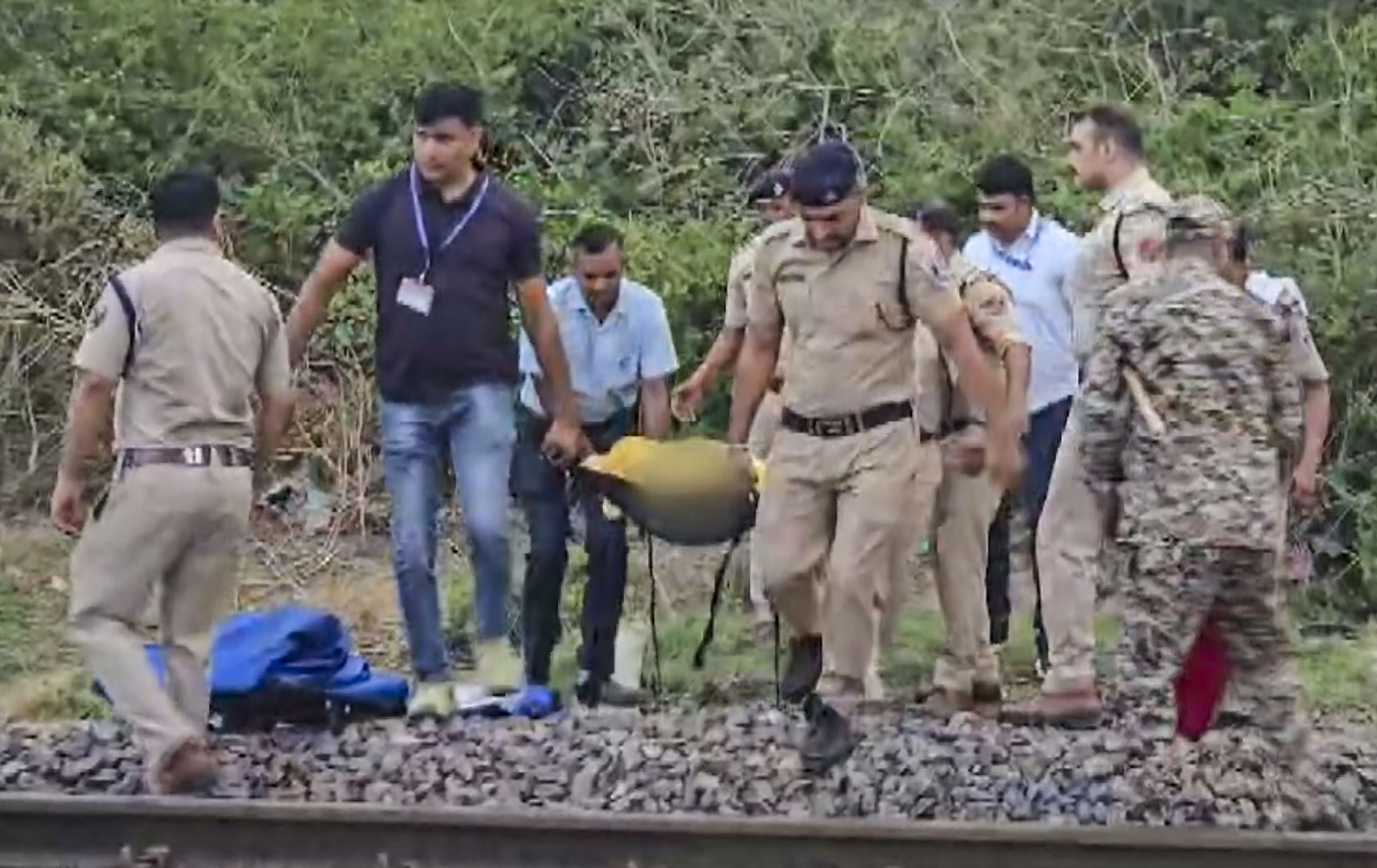 MP: Four jump off train amid fire rumour, crushed to death by another ...
