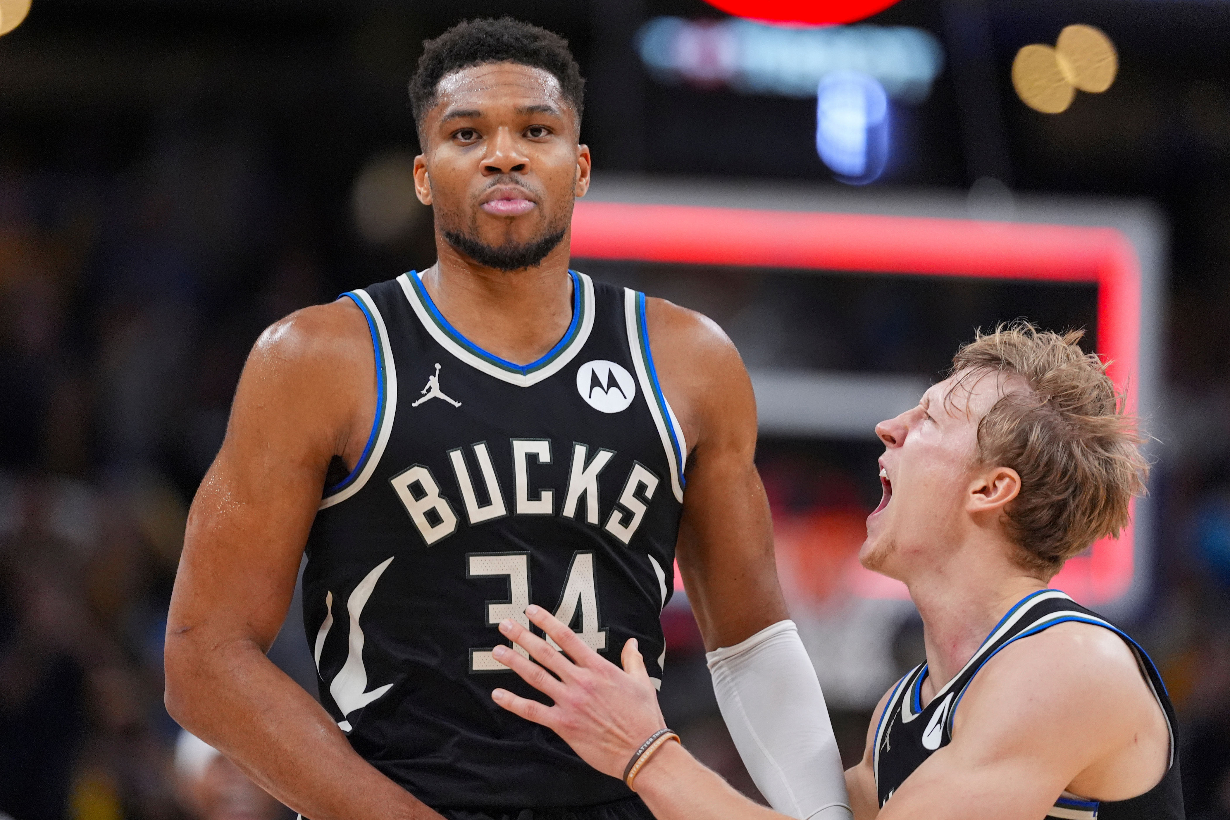 Comienza la temporada baja de la NBA, con muchas miradas sobre Giannis ...