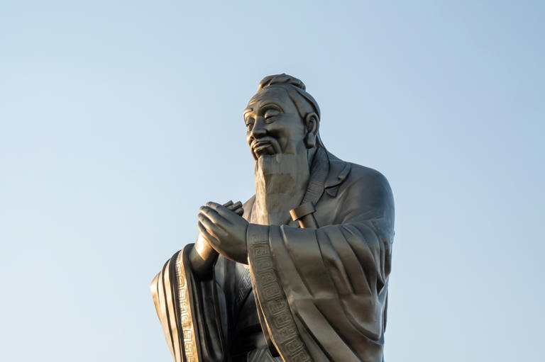 La citation du jour de Confucius : « La vie est vraiment simple, mais ...