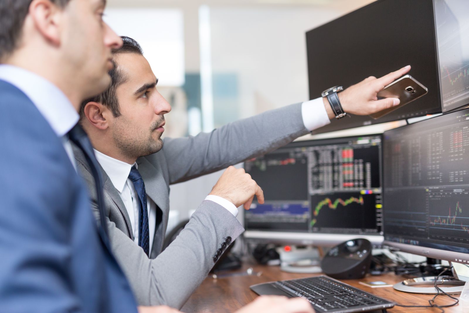 Ignore the financial influencers pushing a ‘trifecta’ ETF strategy ...
