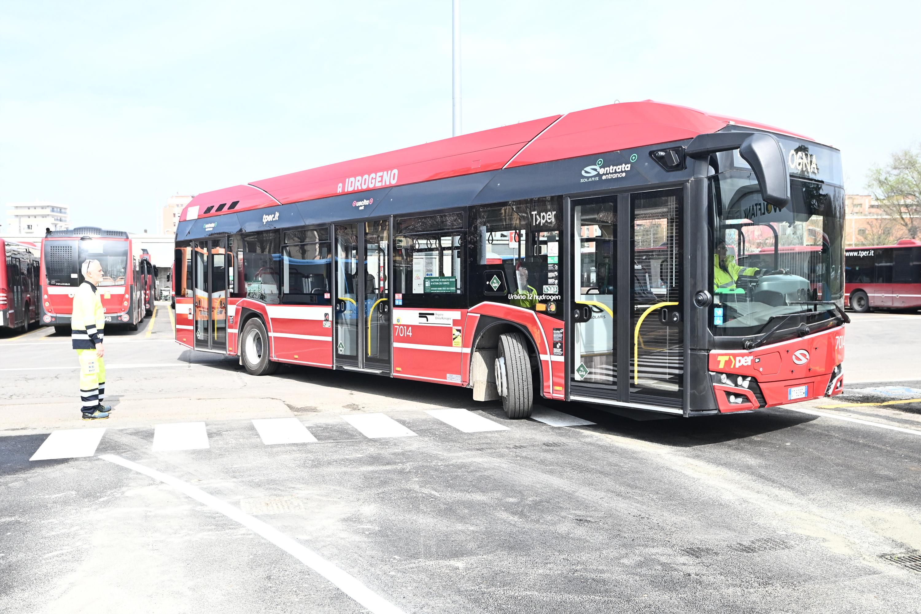 Sciopero autobus a Bologna lunedì 15 giugno: gli orari dello stop Tper ...