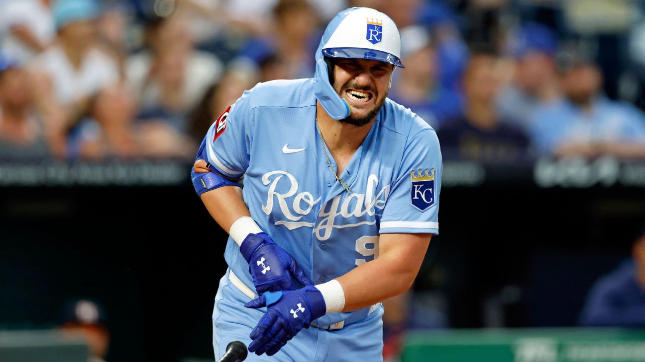 Royals' Vinnie Pasquantino (hamate bone) could miss up to 6 weeks