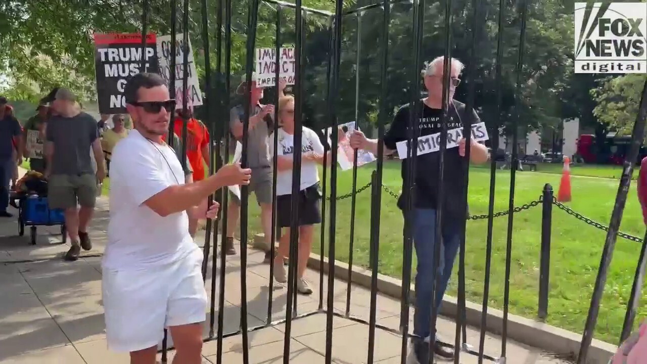 'Refuse Fascism' protests Trump