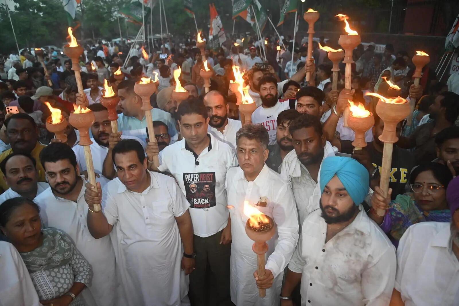 Youth CONG slams GOVT over NEET paper leak