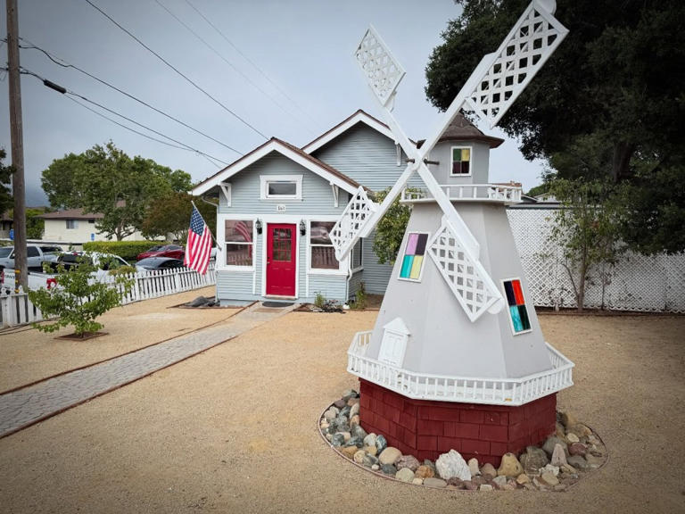 Dolly Parton’s weekend retreat in Danish capital of America Solvang ...