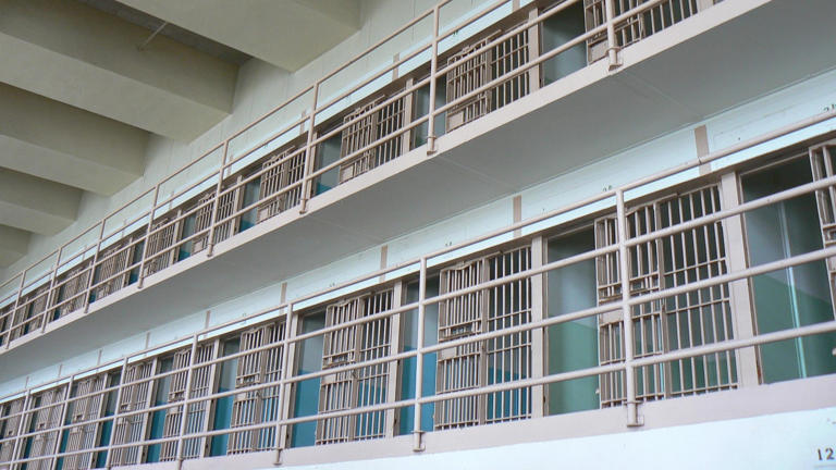 Death row drama as Supreme Court stops Alabama nitrogen execution