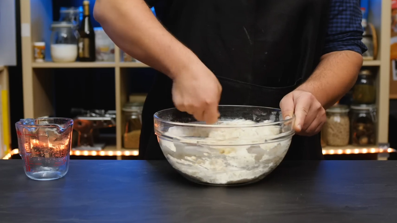 Master Berlin-style döner pide: Soft, chewy bread for ultimate kebabs