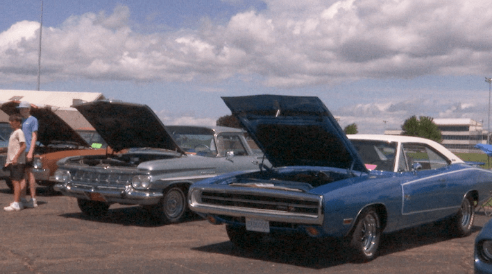 Darana-Heartland Motorsports Park draws large crowd for summer car show