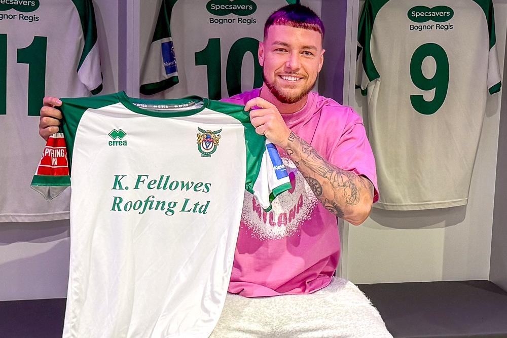 Roberts and Landers add to Bognor Regis Town attacking options