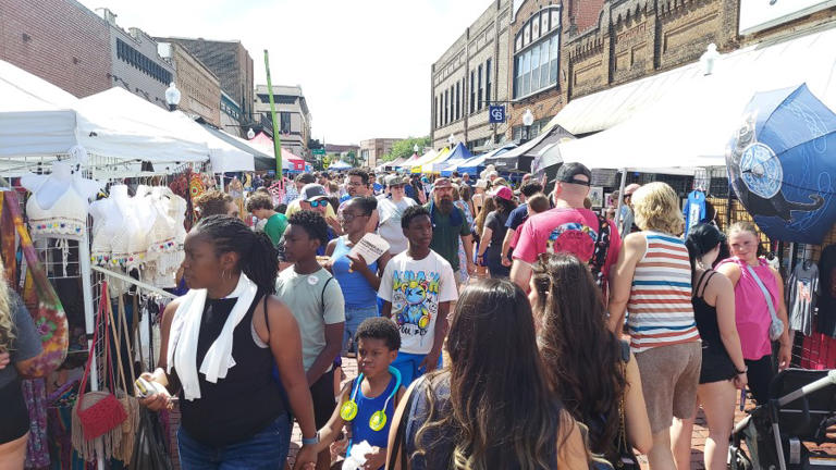 Photos: East Texans gather for 36th Texas Blueberry Festival in Nacogdoches