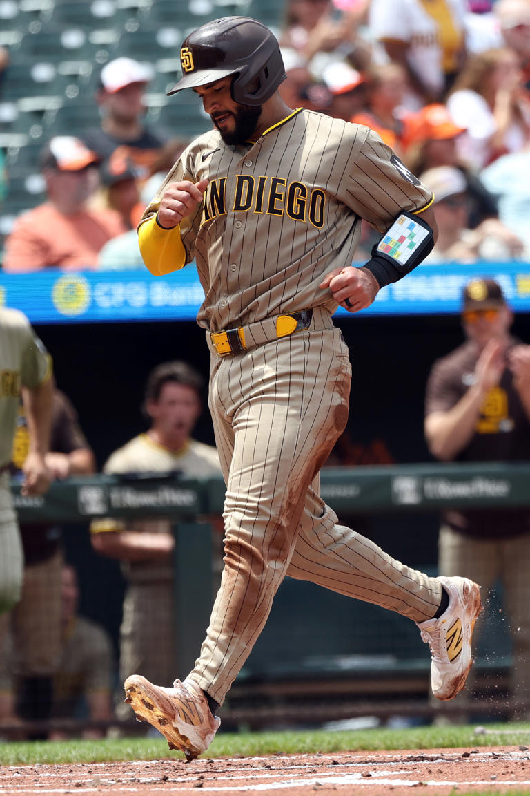 Rodolfo Durán homers and drives in 3 to lift Padres to 5-2 win over Orioles